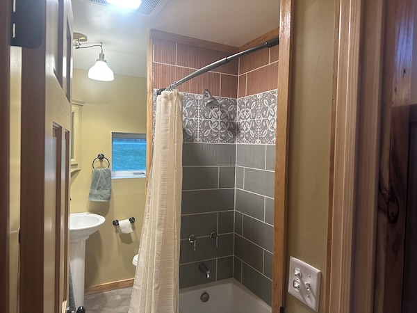 Trout Haus 2-bedroom Cottage Near The Rush River - Wisconsin