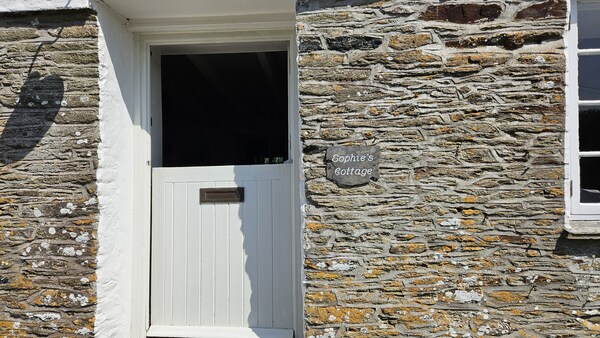 Sophie's Cottage -  A Cottage That Sleeps 4 Guests  In 2 Bedrooms - St Mawes