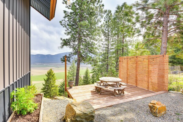 Mtn & River-view Gem W/ Balcony In Bonners Ferry - Bonners Ferry, ID