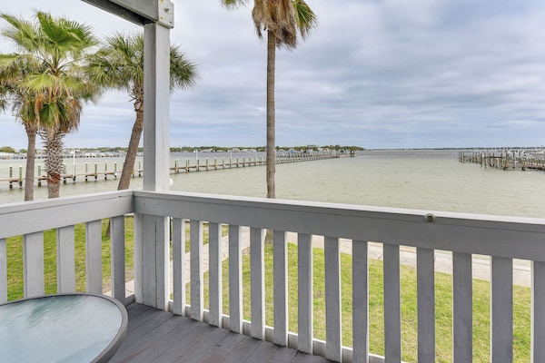 Family-friendly Fort Walton Beach Condo W/ Views - Fort Walton Beach, FL