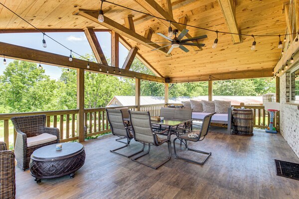 Great Outdoor Space: 'Margy's Farmhouse' In Jasper - Jasper, GA