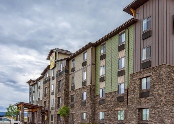Pet-friendly 2br Kalispell Unit | Kitchen, Free Parking, Grilling Facilities! - Kalispell, MT