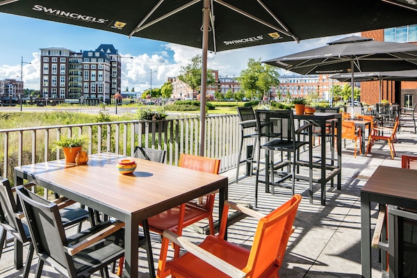 Ideal Wellness Retreat With Pool And Spacious Outdoor Areas For Relaxation - Helmond
