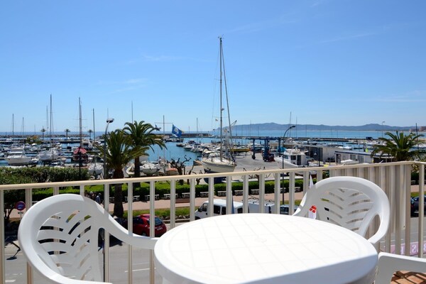 Apartment In Estartit Near Town Center - Peratallada