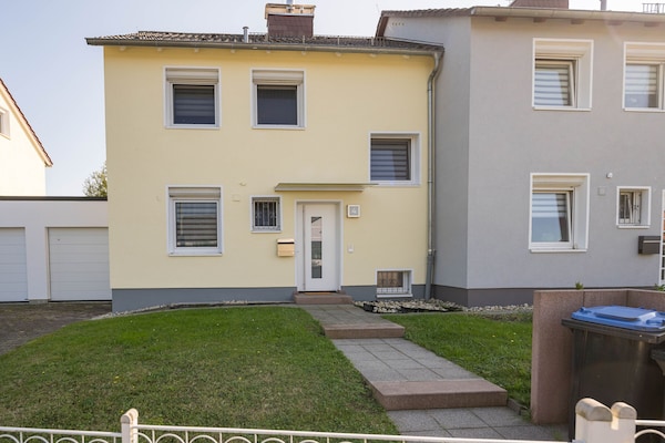 Ferienhaus 'Buchfinkennest' Mit Privater Terrasse, Privatem Garten Und Wi-fi - Usingen
