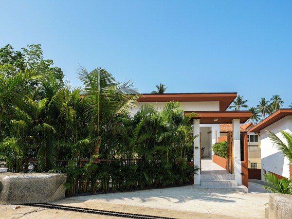 Baan Lani: 2-bedroom Villa With Private Pool, Modern Amenities, And Serene Views In Koh Samui. - Ko Pha Ngan