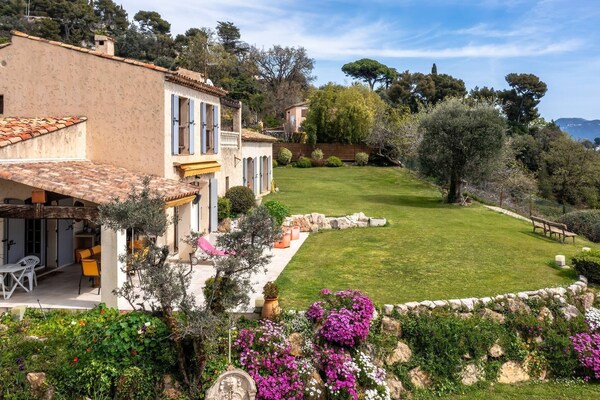 Magnifique Villa Avec Vue Mer Panoramique - Nice