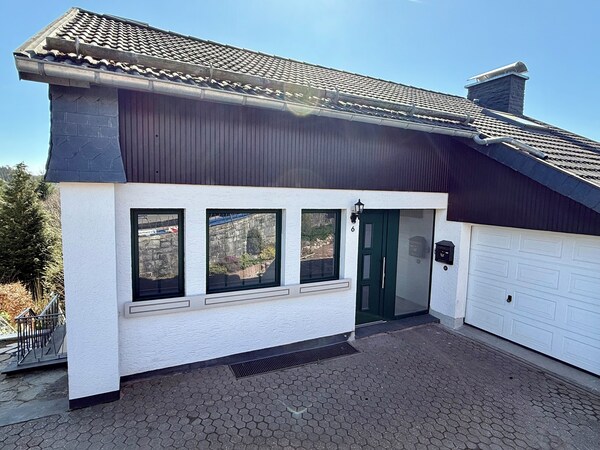 Haus Panoramablick-fewo 1 / Stylish Apartment With Breathtaking Views - Monschau