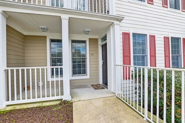 Dog Friendly, 2 Bedroom Condo In Bear Trap Dunes! Sleeps 6, Wifi, Shuttle To The Beach, Community Pool, Tennis, And More! - フェンウィック・アイランド, DE