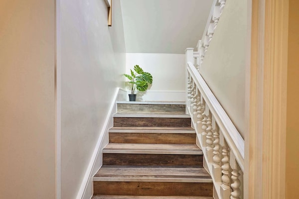 Host & Stay | Vinegar Loft - Worcester