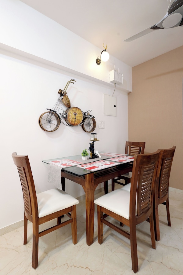 Executive Living: 2 Bhk In Borivali East - Mumbai