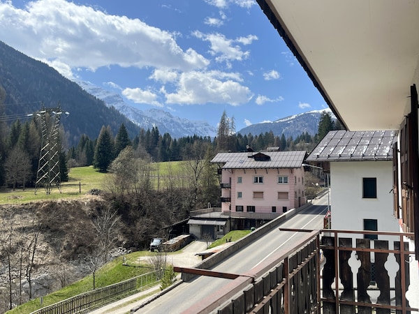 Casa La Mora, Comodo Appartamento A Canale Dagordo Nel Cuore Delle Dolomiti - Agordo