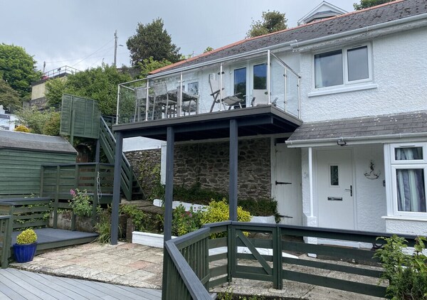 Wood View - Three Bedroom House, Sleeps 6 - Looe
