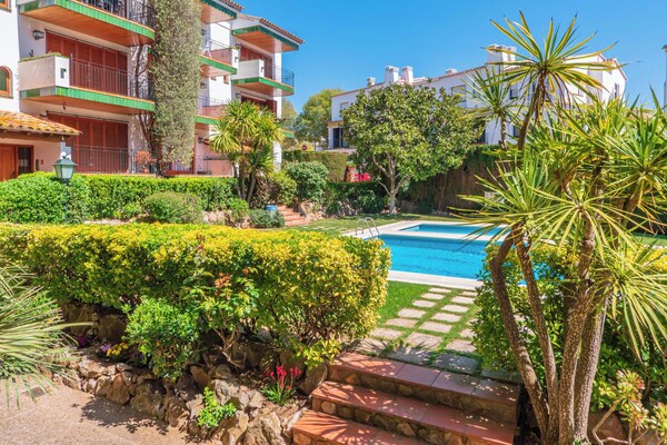 P-2 Calella De Palafrugell 4 Pax - Tamariu