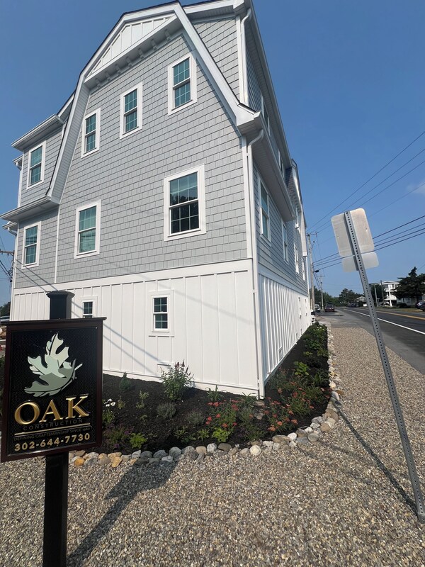 Brand New, Custom Construction! Lewes Beach Hideaway, Steps To Beach & Town!! - Lewes, DE