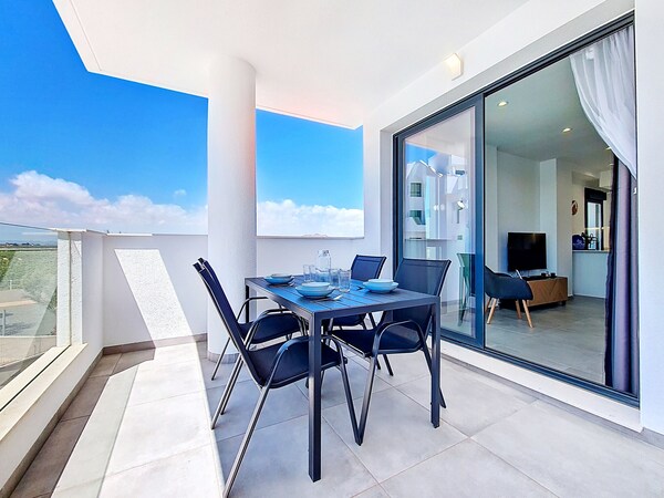 Apartamento, Balcón Suroeste Con Vista A La Piscina. - San Javier