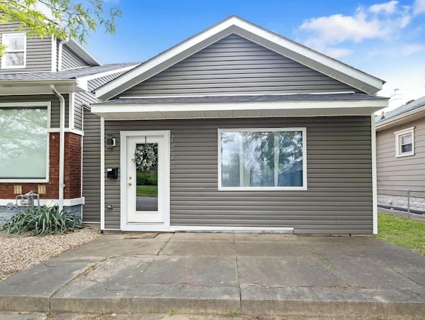 7mi Louisville Pet-friendly Home - New Albany, IN
