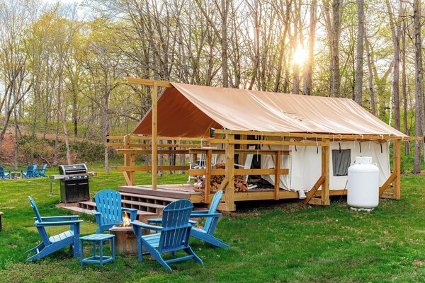 Huge Tent With Ac At Big Rock Creek - ウィスコンシン州