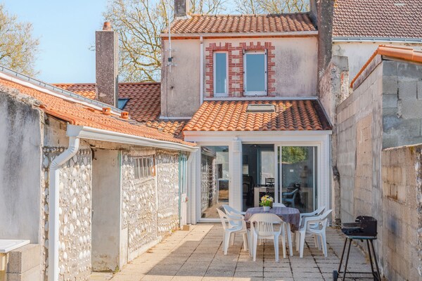 La Maison De Retz - 400m Centre - Jardin - Pornic