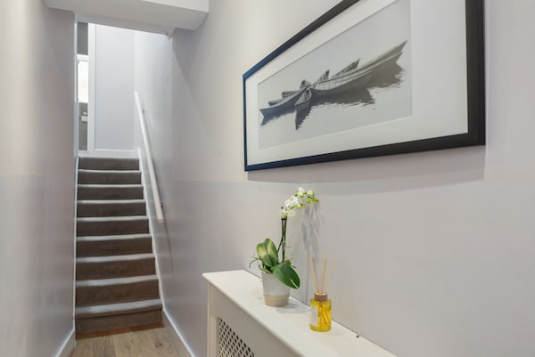 En-suite Double Room - London Paddington Station
