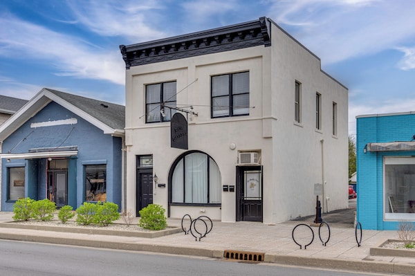 9 Mi To Fort Harrison State Park: Apt In Indy - Greenfield, IN