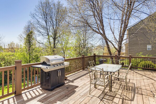 14 Mi To Kansas City: Group Getaway In Liberty! - Liberty, MO