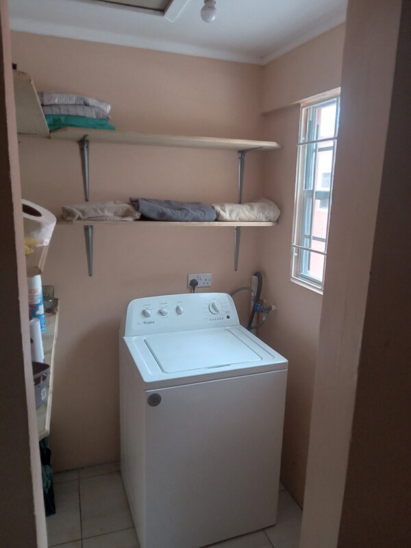 Come Enjoy A Stay At Mathew's Hideaway, 10 Minute Walk To Castries. - Sainte-Lucie