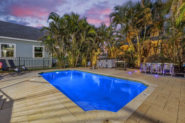 Heated Pool, Outdoor Dining & Grill, Near The Beach - Heart Of Punta Gorda - Roelens - North Port, FL