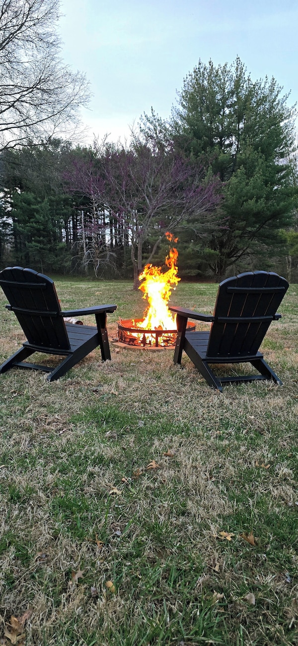 Romantic Couples Getaway In Awesome Bluford With Wifi, Fireplace, And Game Room - Mount Vernon, IL
