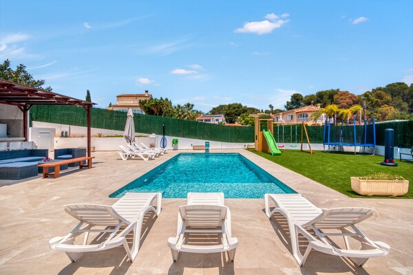Villa 'Farau' Avec Vue Sur La Mer, Wi-fi Et Climatisation - Calp