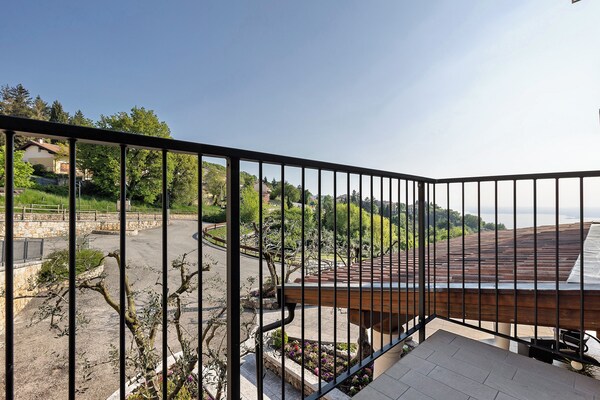 Zimmer 'Hotel Laguna Junior Suite 1' Mit Gemeinsamer Terrasse, Wi-fi Und Klimaanlage - Torri del Benaco