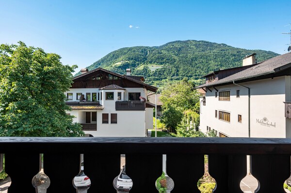 Biobauernhof Toellerhof 'Zimmer 7' Con Vista Sulle Montagne, Piscina Condivisa E Wi-fi - Provincia di Bolzano