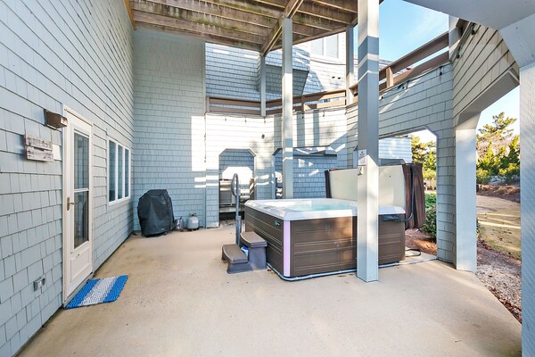 Oceanside, Resort Amenities, Close To Beach- 669, Bright Side Of The Road - Corolla, NC