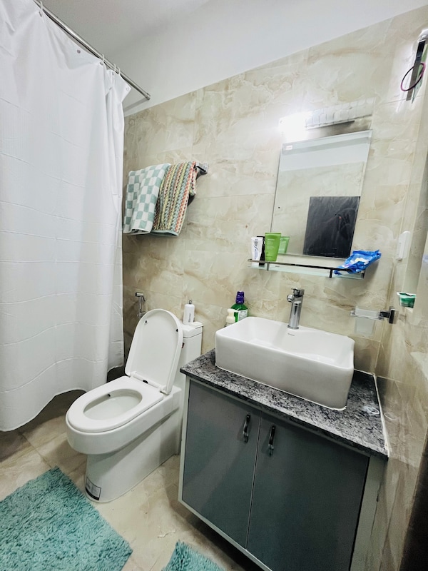 Luxurious And Charming 3-bedroom Flat With Wifi, Ac In Brilliant Godawari, Nepal - Tibet