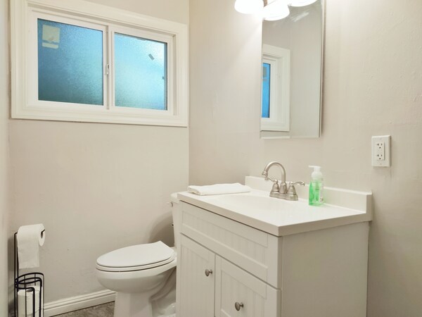 261-6 Cozy 2-bedroom Apartment Near Downtown Mountain View - Mountain View, CA