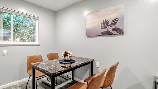 261-9 Cozy 2-bedroom Apartment Near Mountain View Downtown - Mountain View, CA