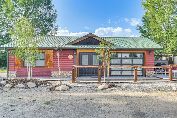 Modern Granby Retreat: Fish, Hike & Relax! - Granby, CO