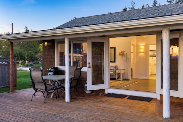 Cozy Whidbey Island Stay | Steps On The Beach | Fireplace, Bbq, Near Trails - Whidbey Island, WA