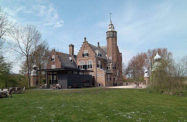 Escape To A Cozy Manor Room Surrounded By Woodlands - 4 Units - Zierikzee