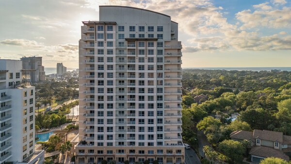 Resort Condo Steps Away To Beach | Pool, Tennis, Golf | Sandestin, Miramar Beach - Miramar Beach, FL