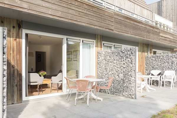 Peaceful Island Stay Near The Beach With Pool Access And Free Breakfast - Ameland