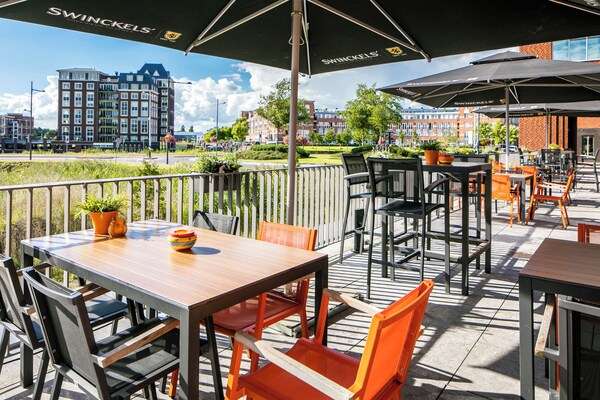 Comfortable And Modern Stay In Central Helmond Close To All Attractions - Helmond