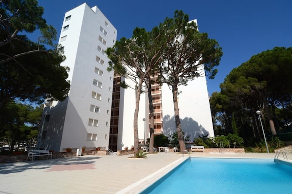 Apartment In Pals With Shared Pool - Peratallada