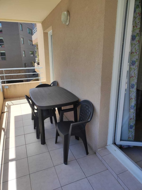 Lovely One-bedroom Apartment Within Walking Distance Of The Famous Beaches Of Roquebrune Cap Martin - Monaco