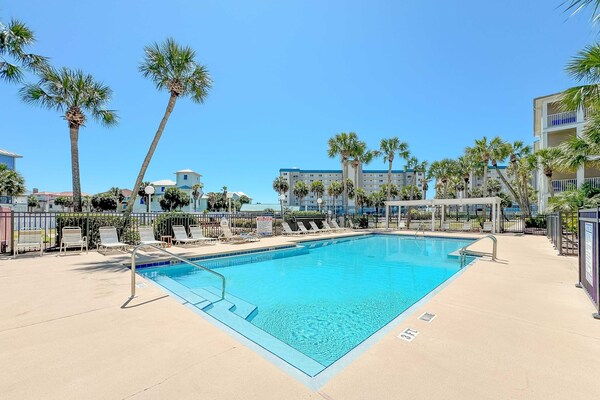 Steps To Pools, Hot Tub, Beach | Poolside Palms | Garden Level Patio & Lawn Area - Perdido Key, FL