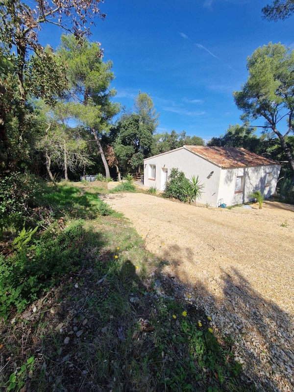 Country House Close To The Sea And Amenities. Sleeps 6 - Sanary-sur-Mer
