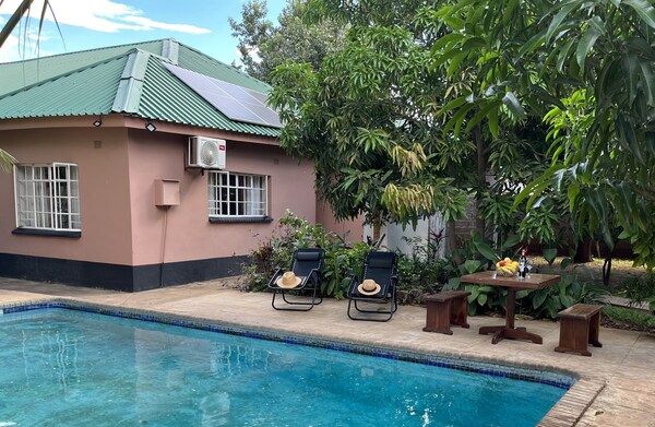 4-bedroom House In Amazing Victoria Falls With Wifi, Ac, Private Pool And Garden - Victoria Falls