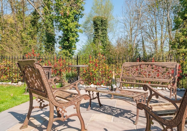 Gazen View Cottage - Three Bedroom House, Sleeps 6 - Kent