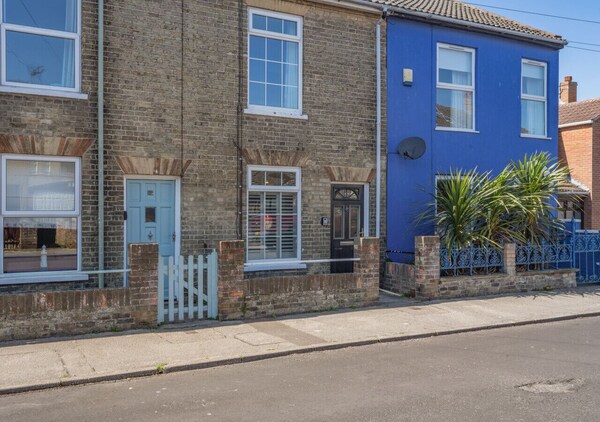 Colby Cottage - Deux Chambres Maison, Couchages 4 - Lowestoft