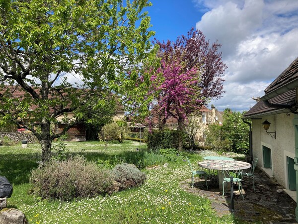 Country House With Large Enclosed Garden For 8 People, Rocamadour 12km Away, - Rocamadour